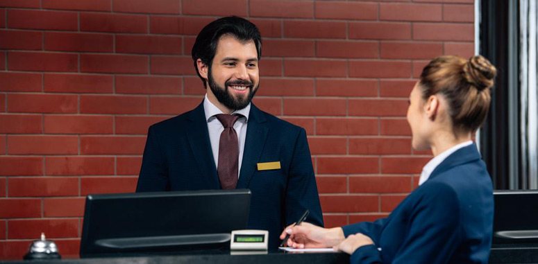 Top 15 Summer Job for College Students | iFastJob