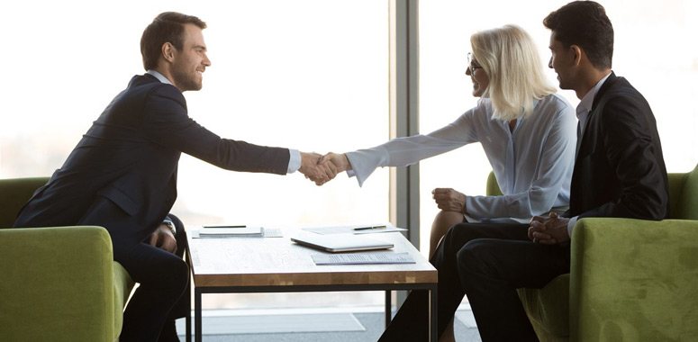 Eight High-Paying Jobs for Intercultural Communications Majors | iFastJob